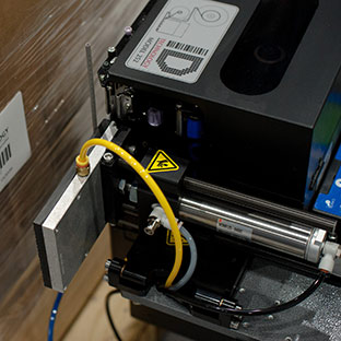 Pneumatic or Electronic for Your Label Printer Applicator? » Labeling News